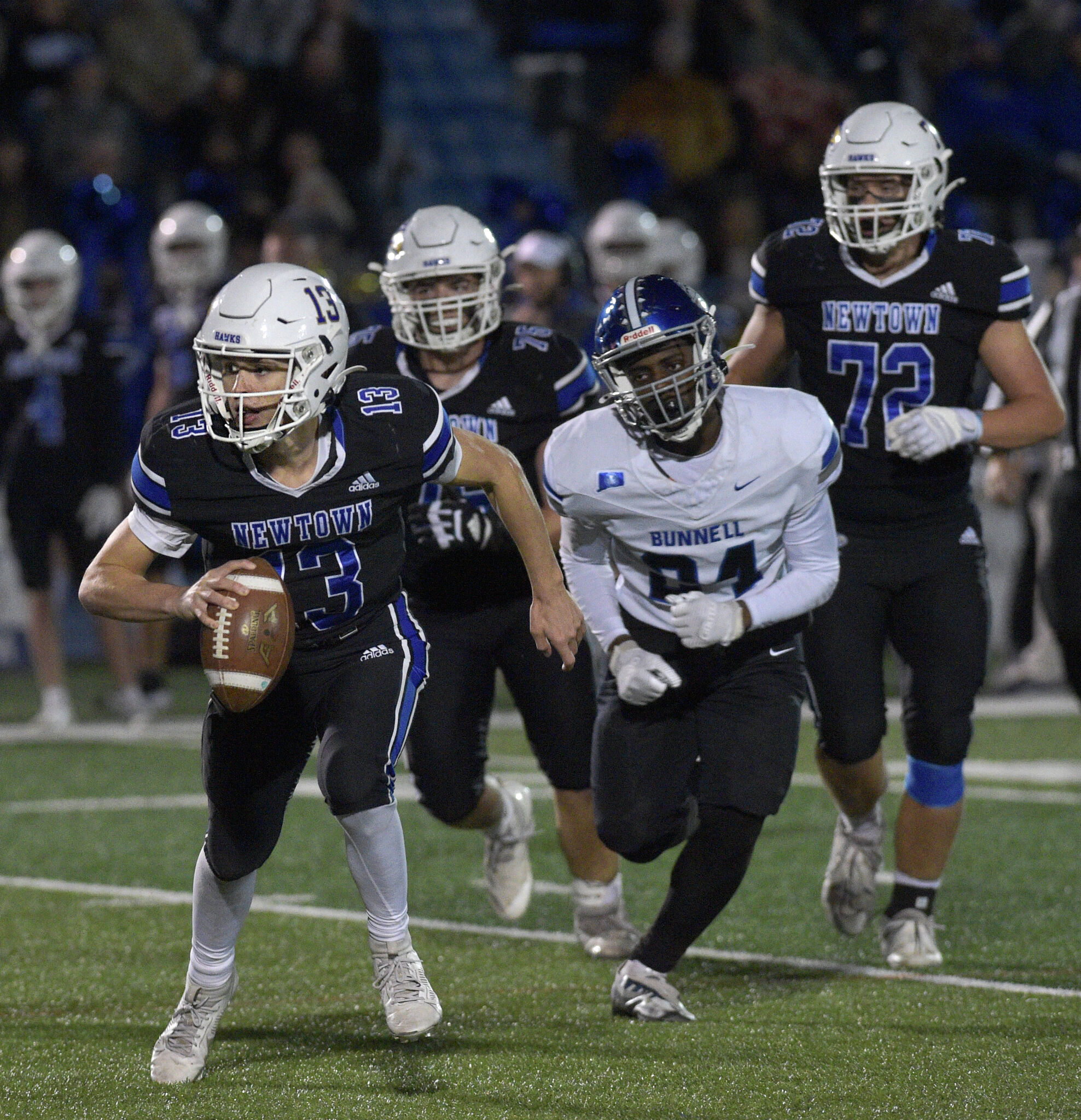 No. 6 Newtown offense leads rout of Bunnell behind Taylor, Schoffstall