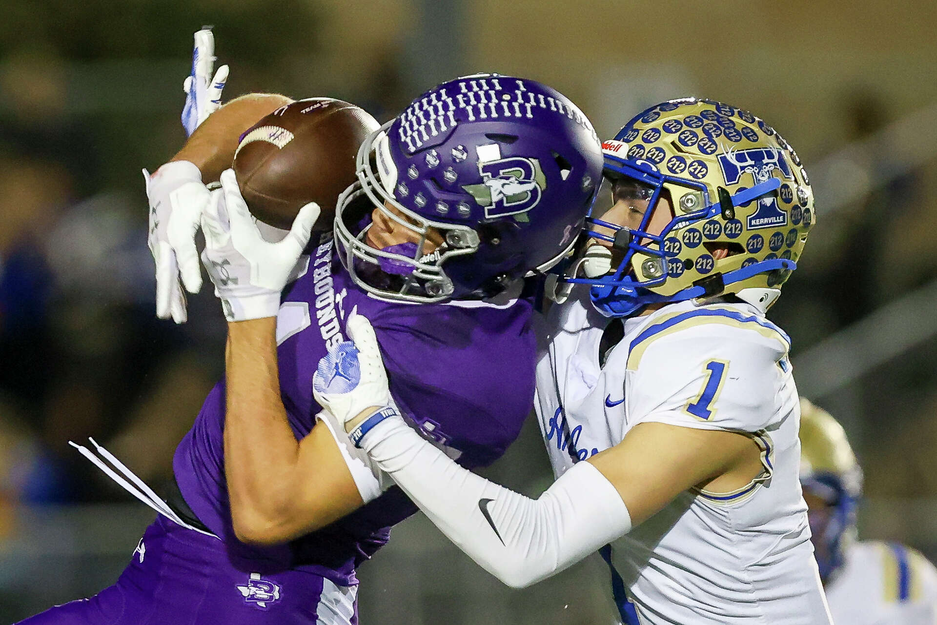 Boerne football routs Kerrville Tivy in regular season finale