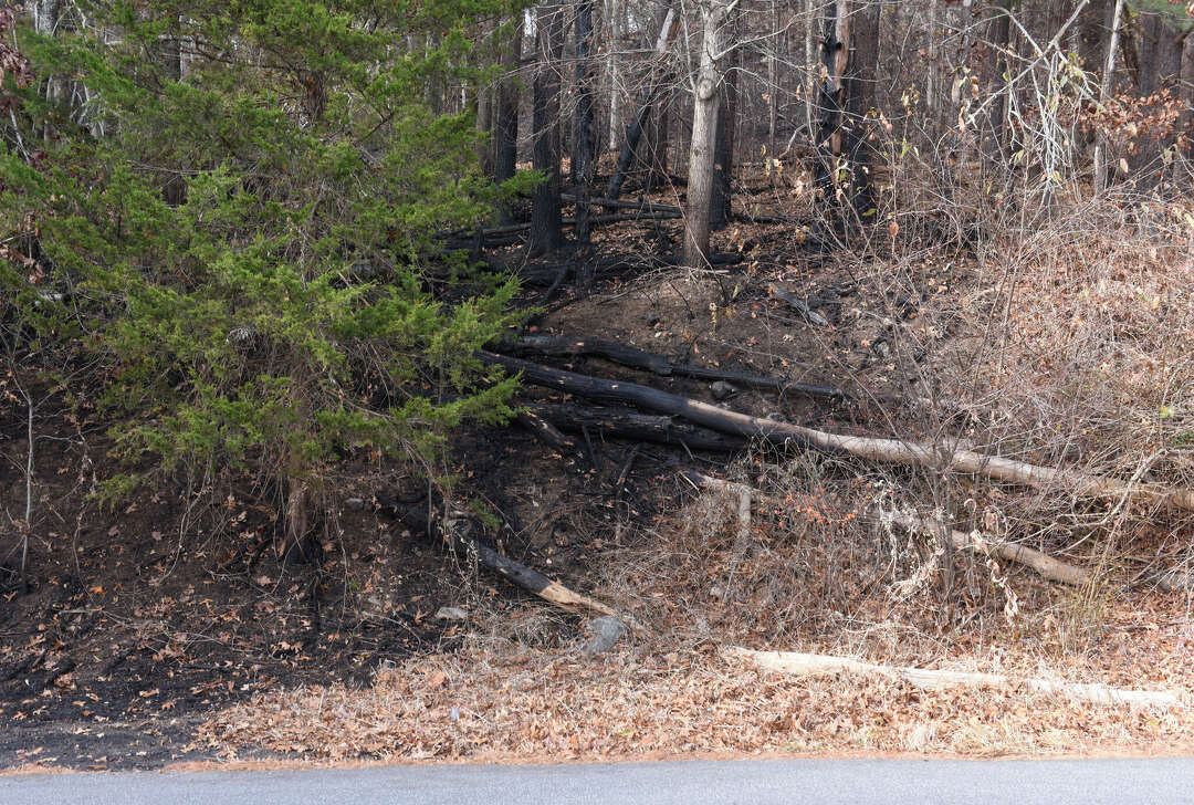 10 brush fires broke out in CT over the weekend, officials say