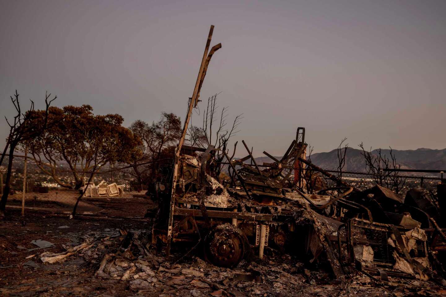 Mountain Fire in Ventura County 31% contained as weather improves