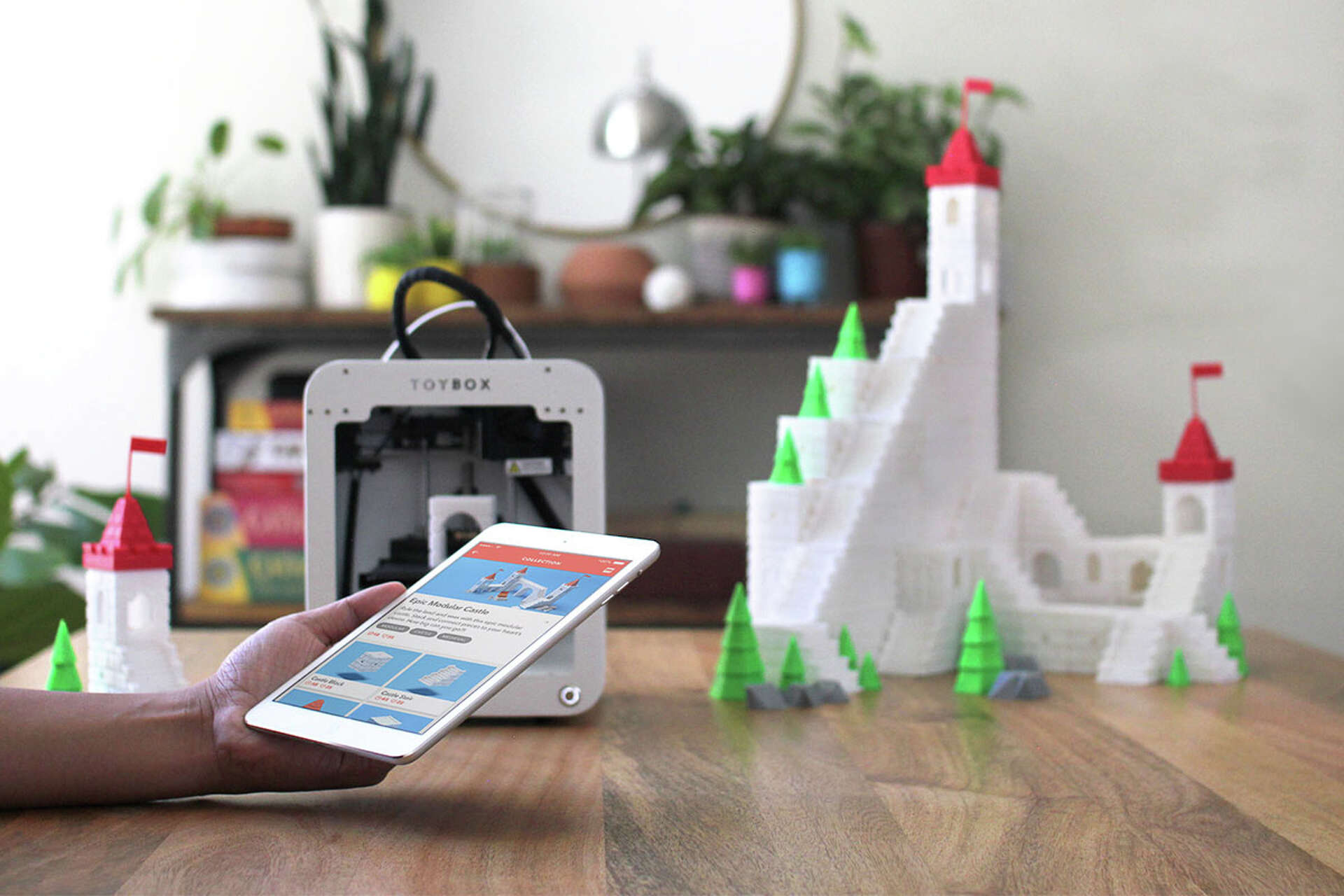 This gift for creative kids lets them build their own toys — now $330