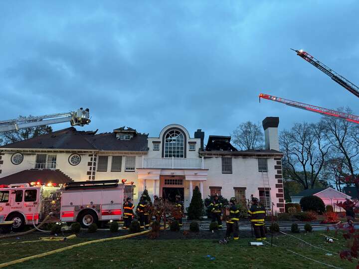 No injuries in Norwalk 4-alarm house fire on Sasqua Road: Official