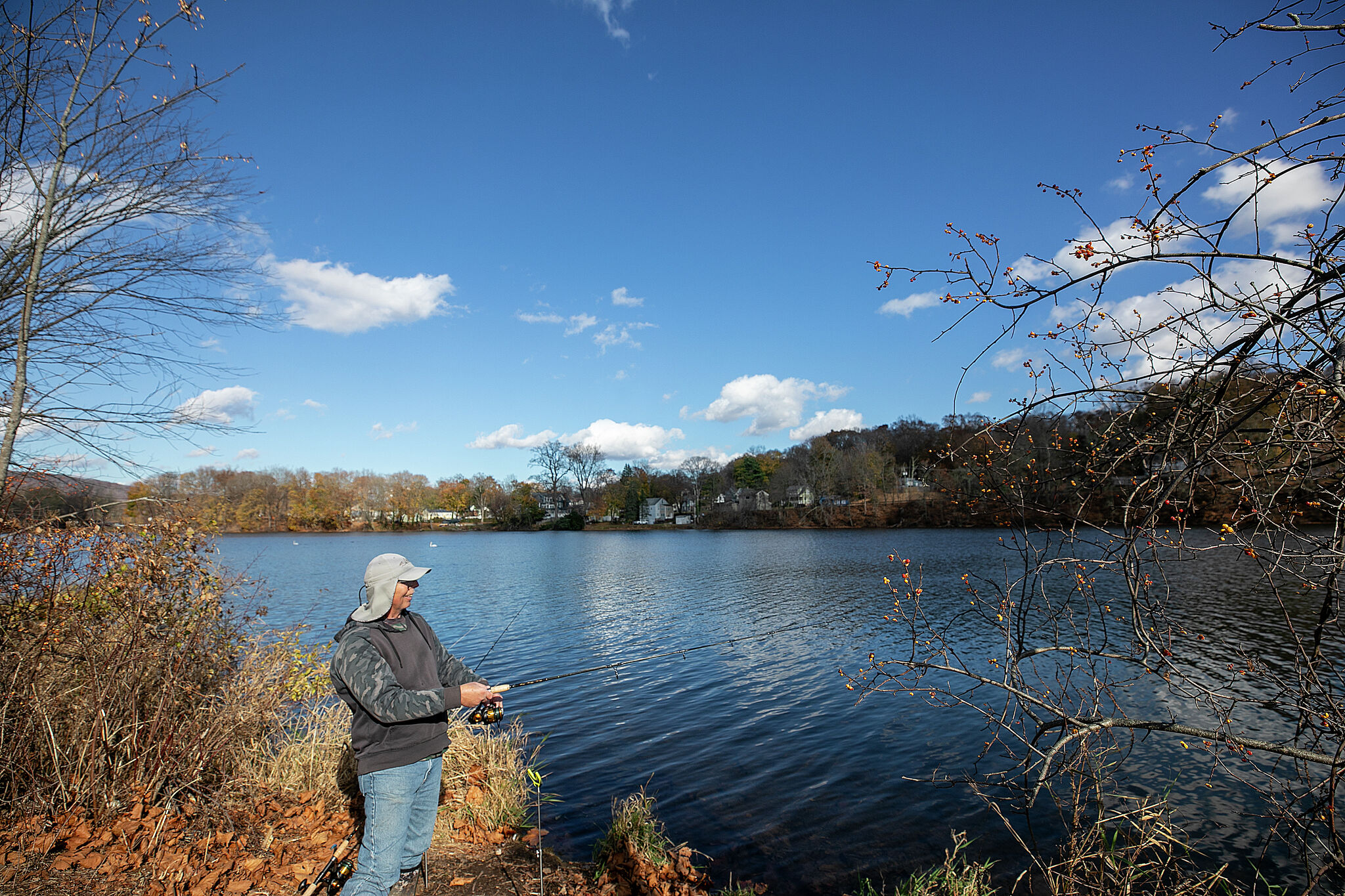 Clear skies Saturday in CT as dry, breezy weather keeps fire risk high