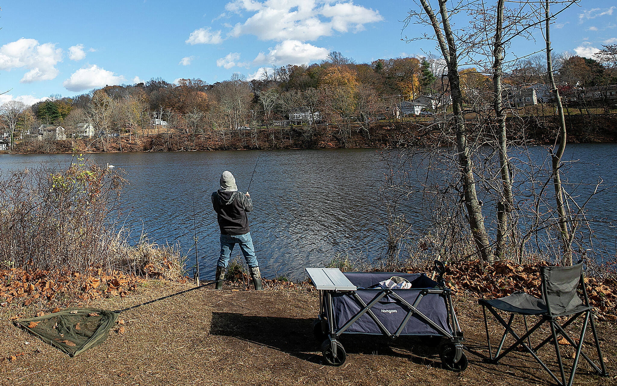 CT sees 15-degree temperature drop Tuesday, up to 35 mph winds: NWS