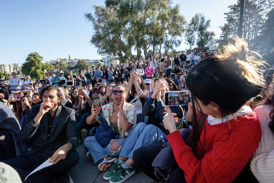 Hundreds gather at SF's Dolores Park for Dev Patel look-alike contest