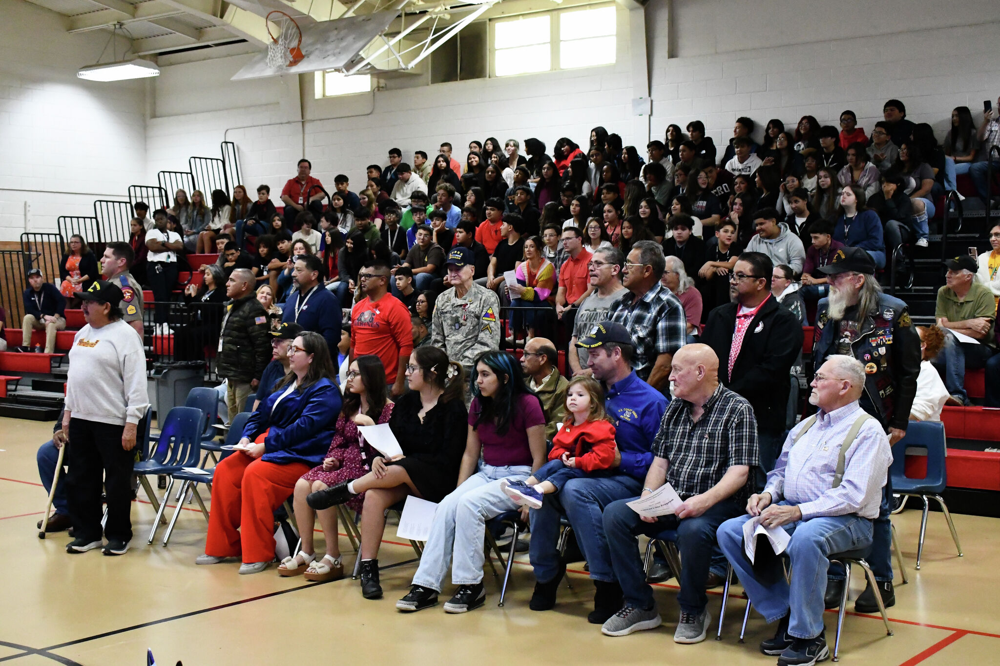 Plainview Junior High hosts, honors veterans at assembly