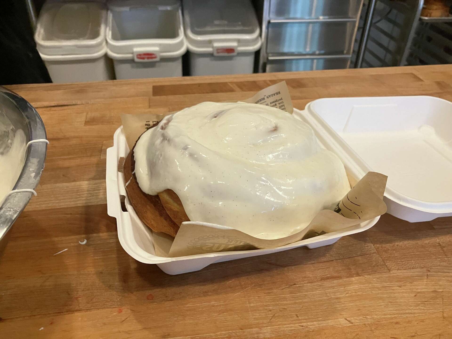 Where to find a giant 2-pound cinnamon roll in Texas