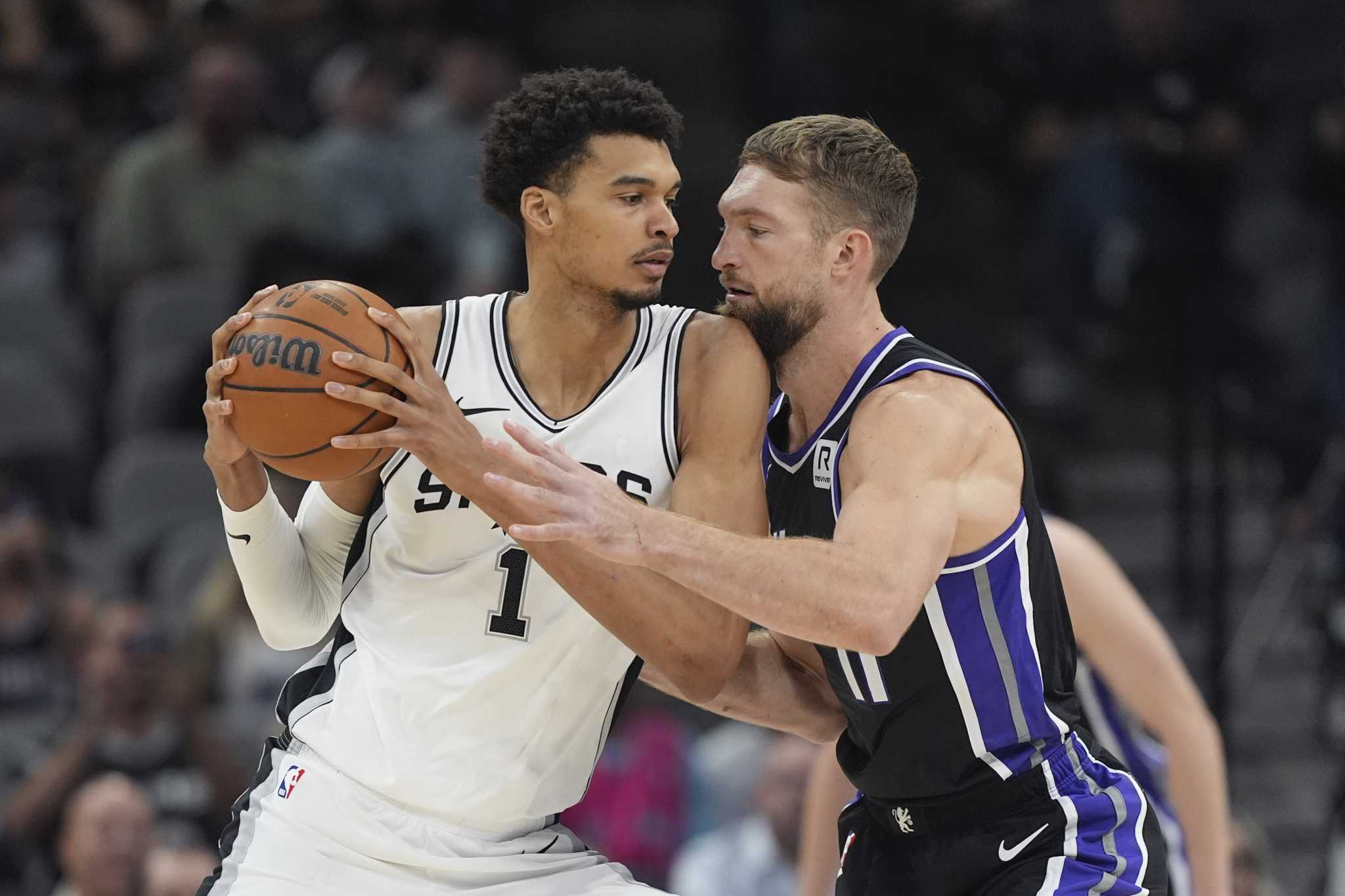Spurs vs. Kings: How to watch the game, notable stats, player news