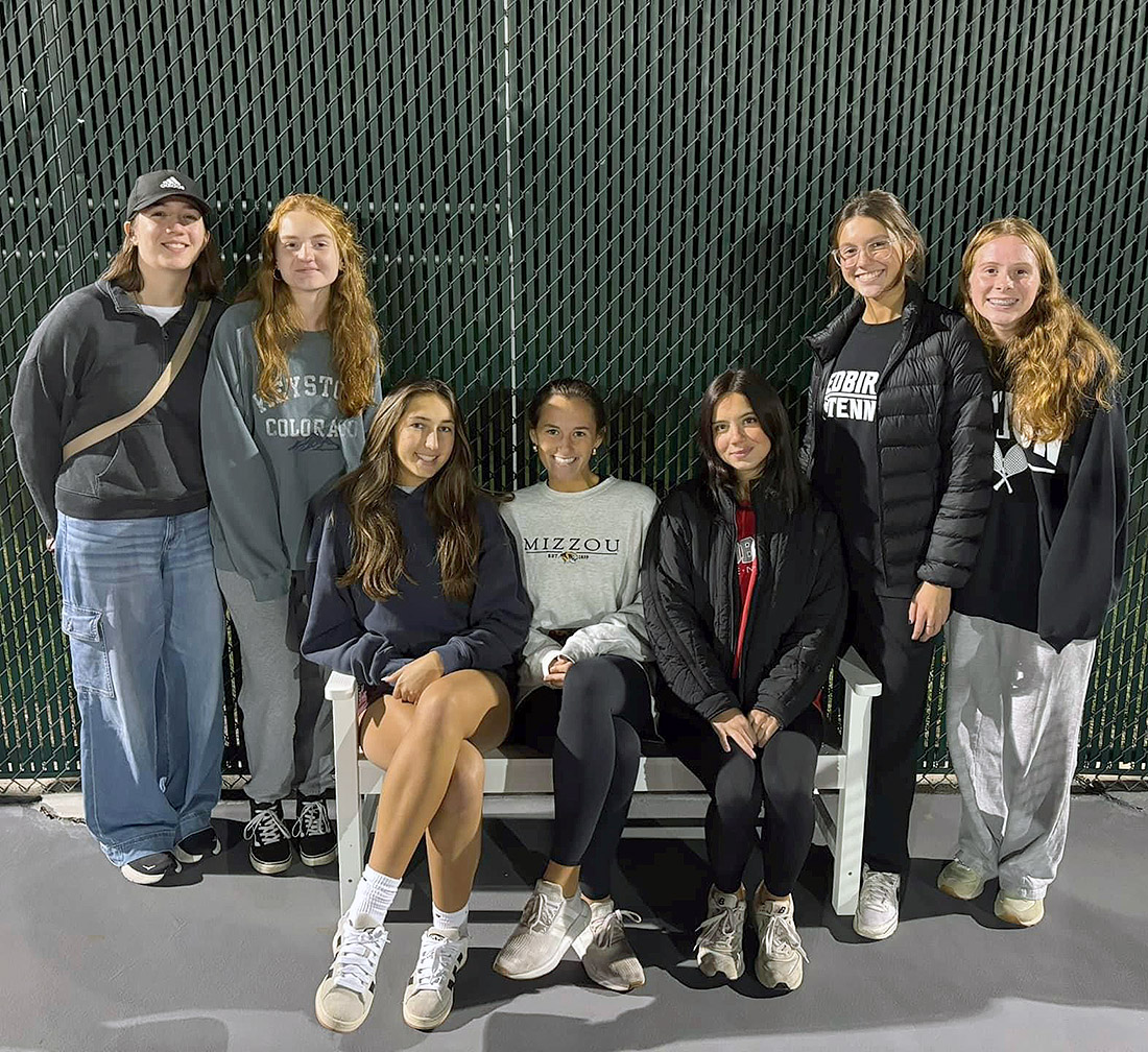 Alton High dedicates tennis benches with community support