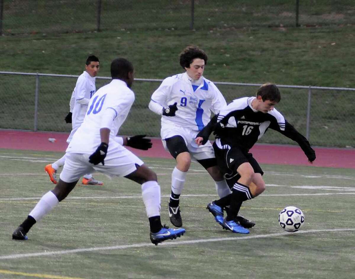Pomperaug wins first SWC boys soccer final