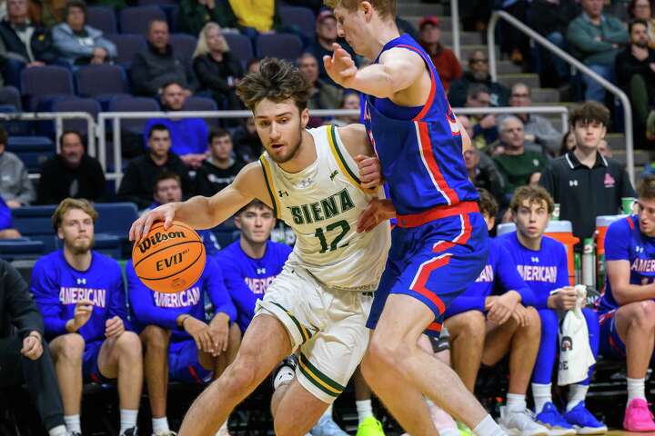 Siena men's basketball beats American to improve to 3-0