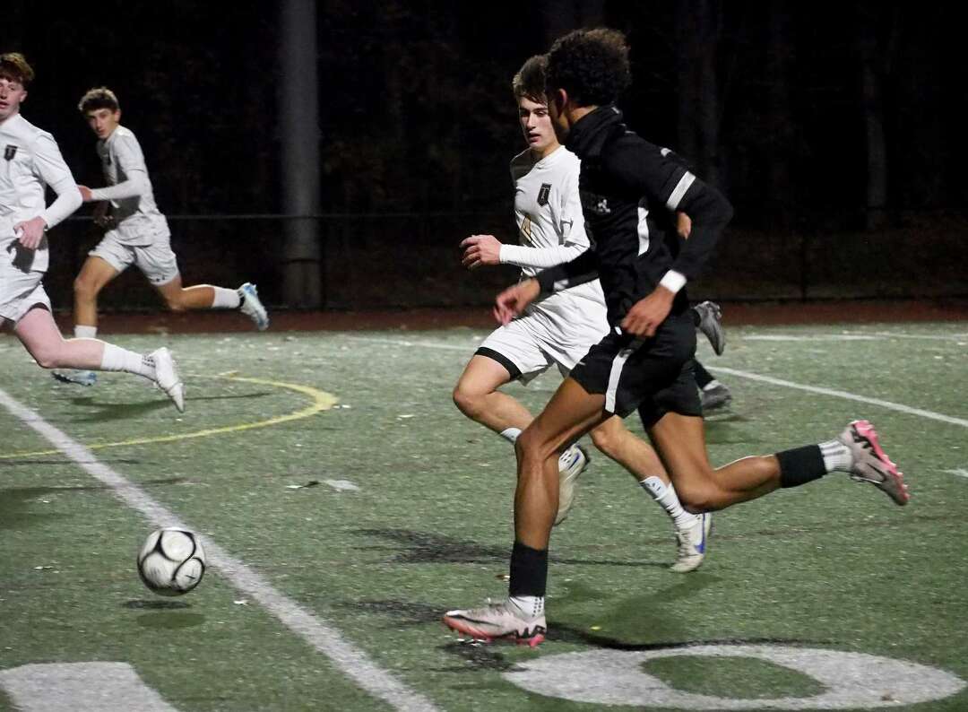 Xavier boys soccer advances to CIAC Class LL tournament final