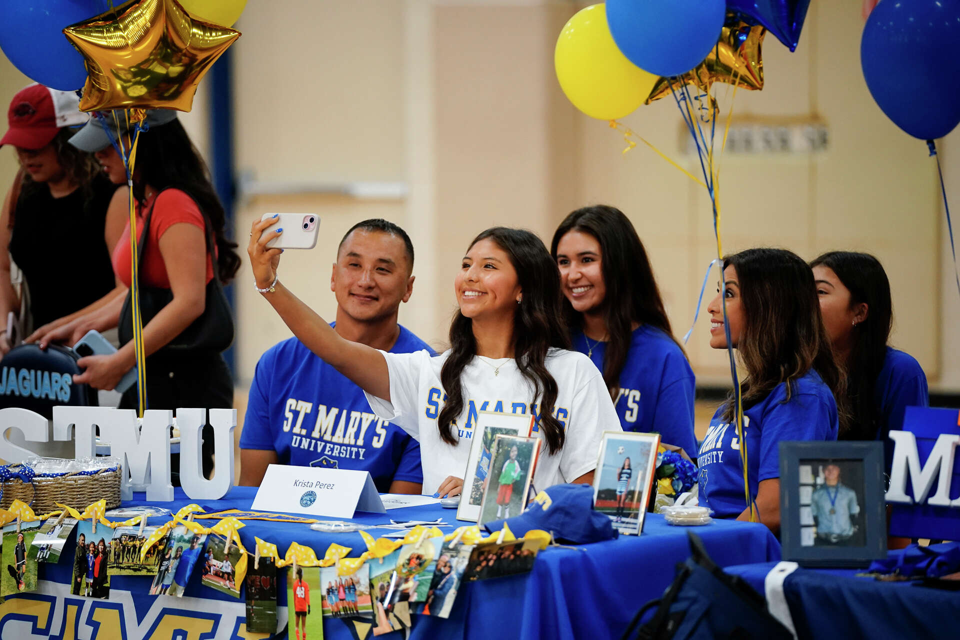 Cunningham among nine Johnson athletes to sign with Division I schools