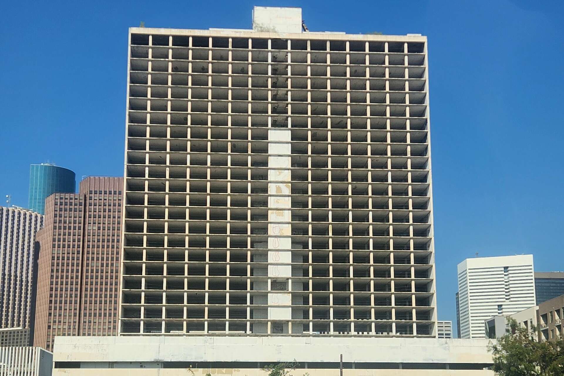 Can this former Houston Holiday Inn make a comeback?