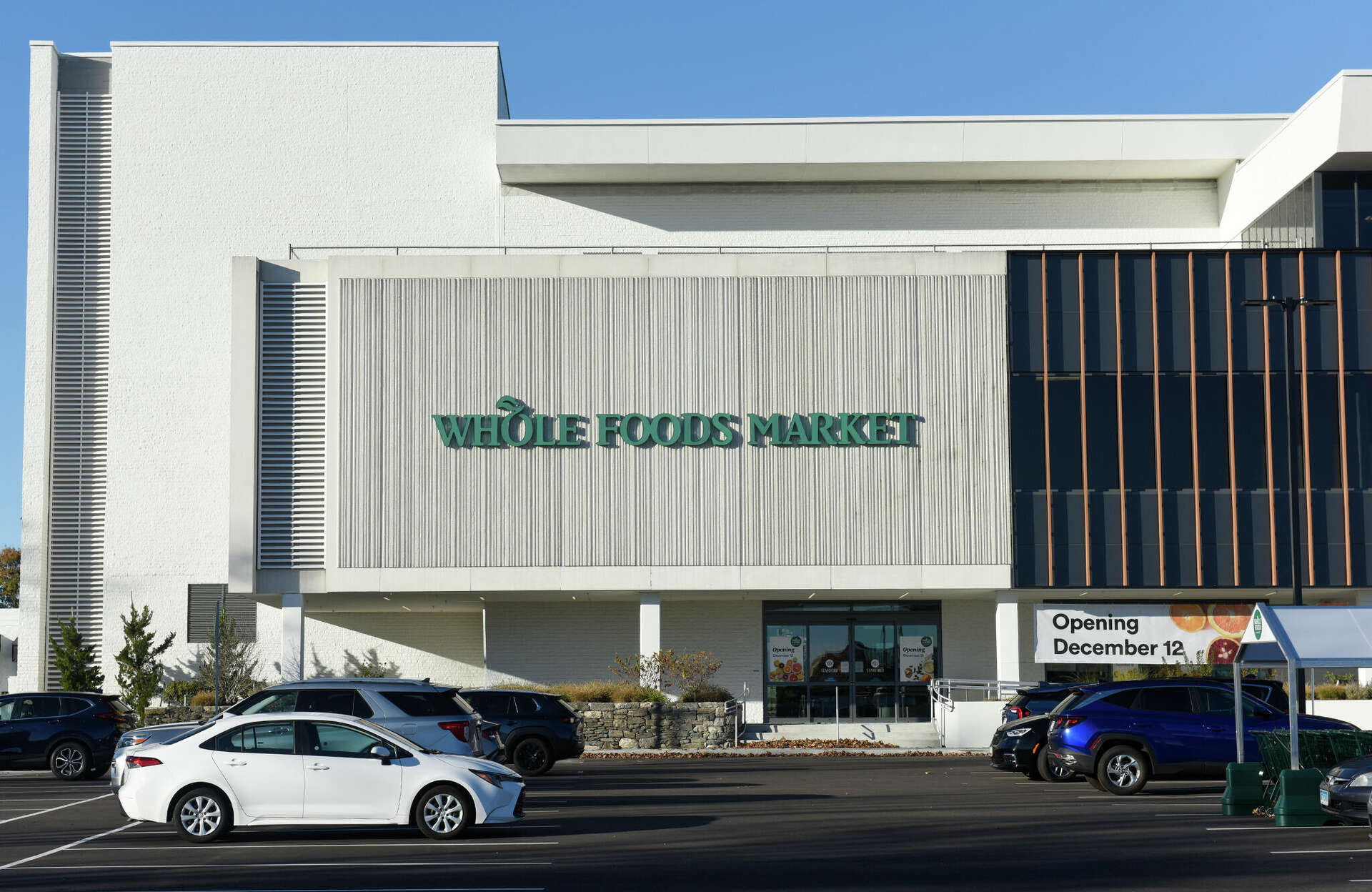 Stamford Whole Foods sets opening date for High Ridge Road site