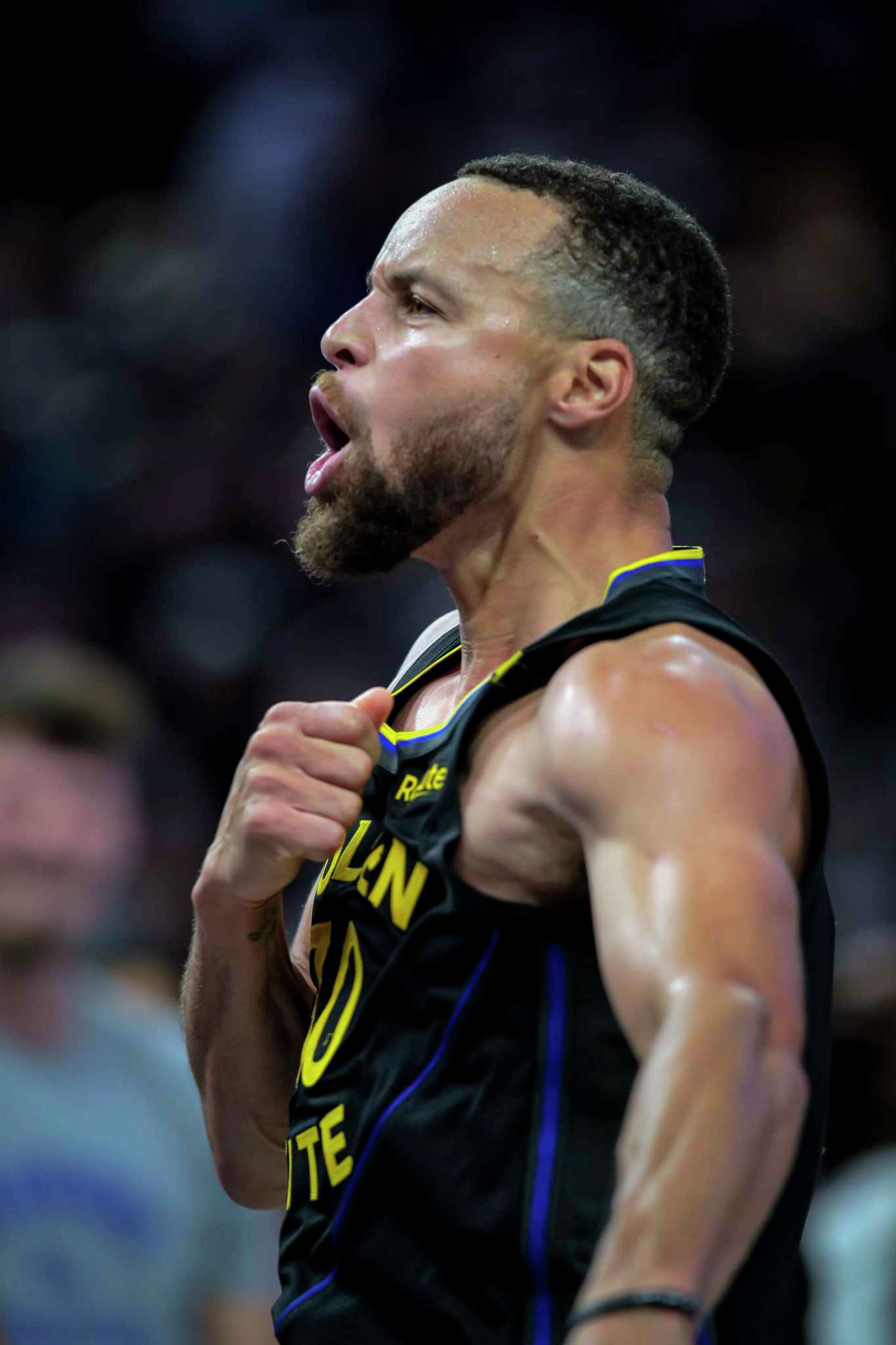 Steph Curry’s trainer explains why Warriors guard looks strong as ever