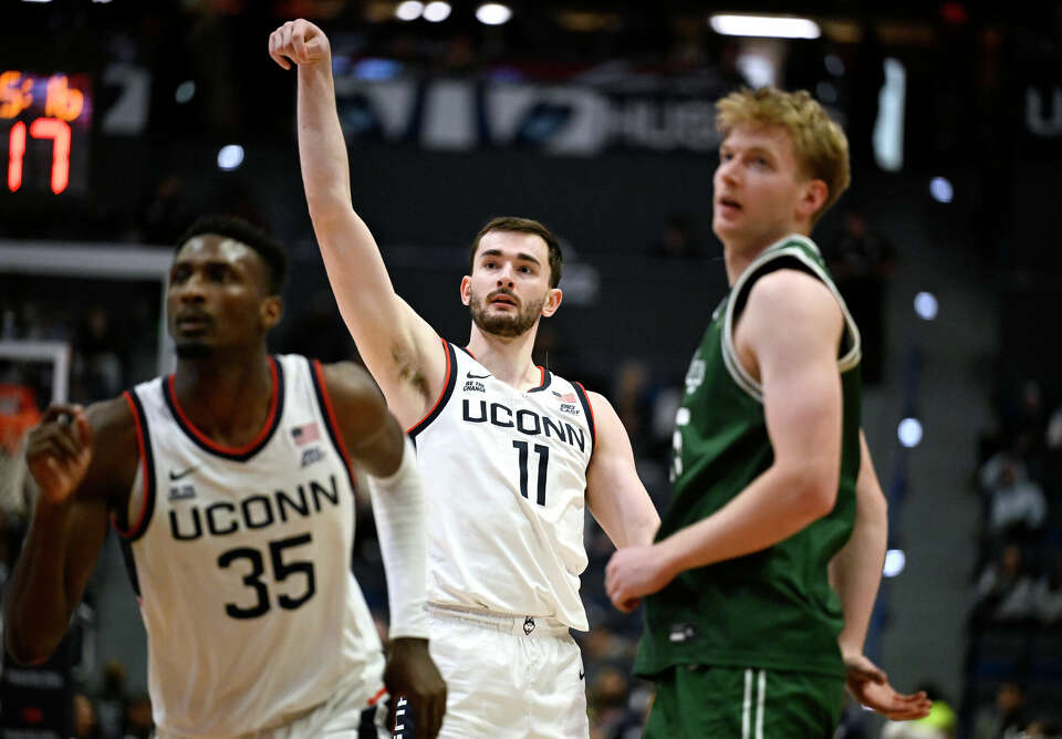 How Dan Hurley supported UConn men's basketball's Alex Karaban