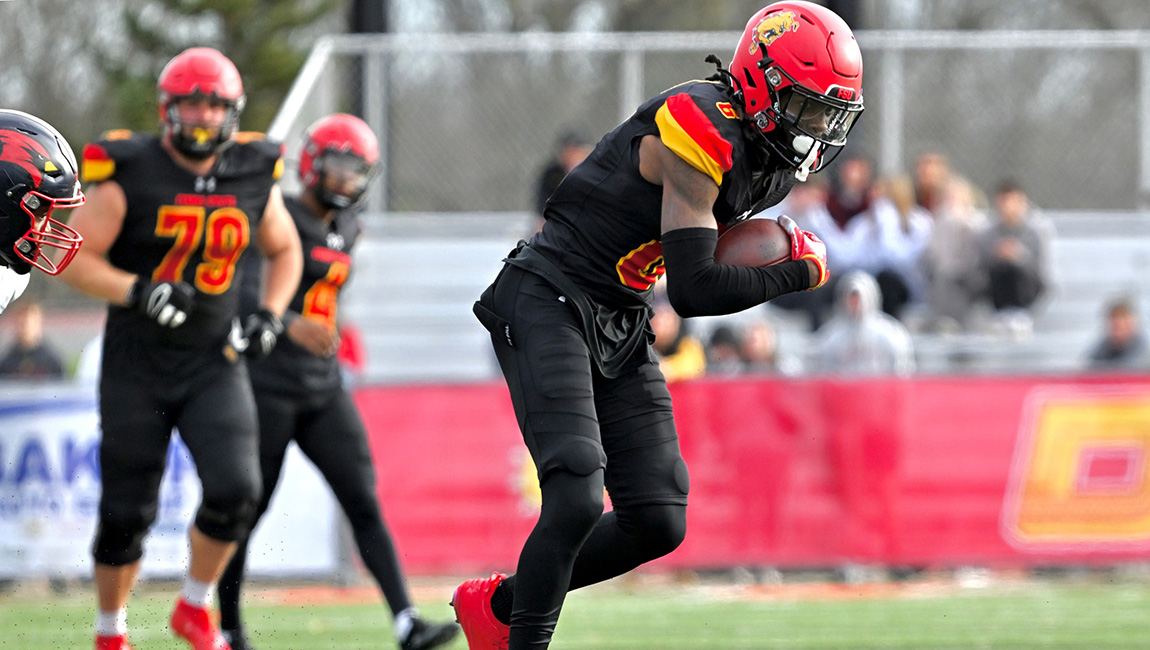 Ferris State wide receiver steps up in major way