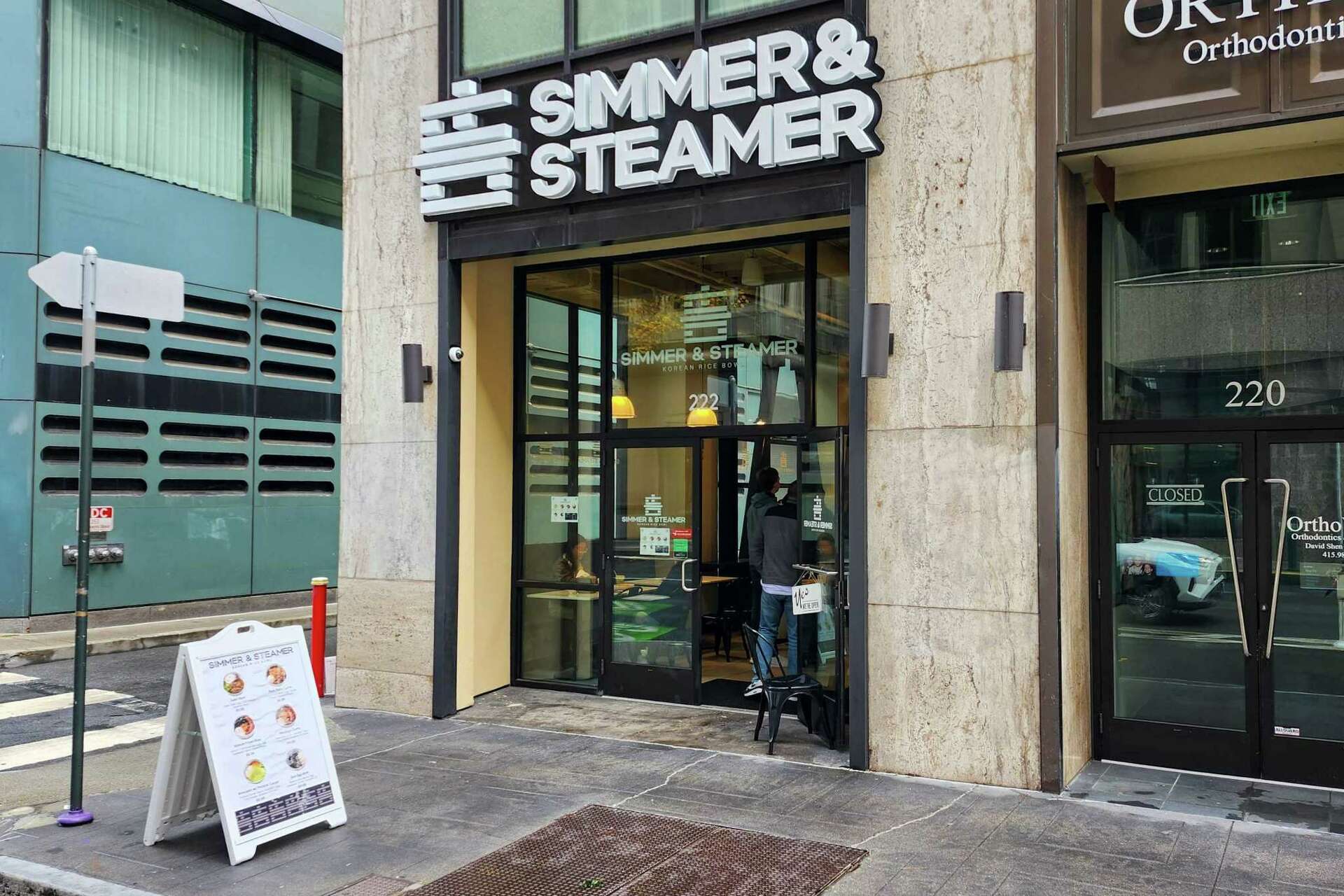Simmer & Steamer opens in downtown San Francisco with $5.99 deal