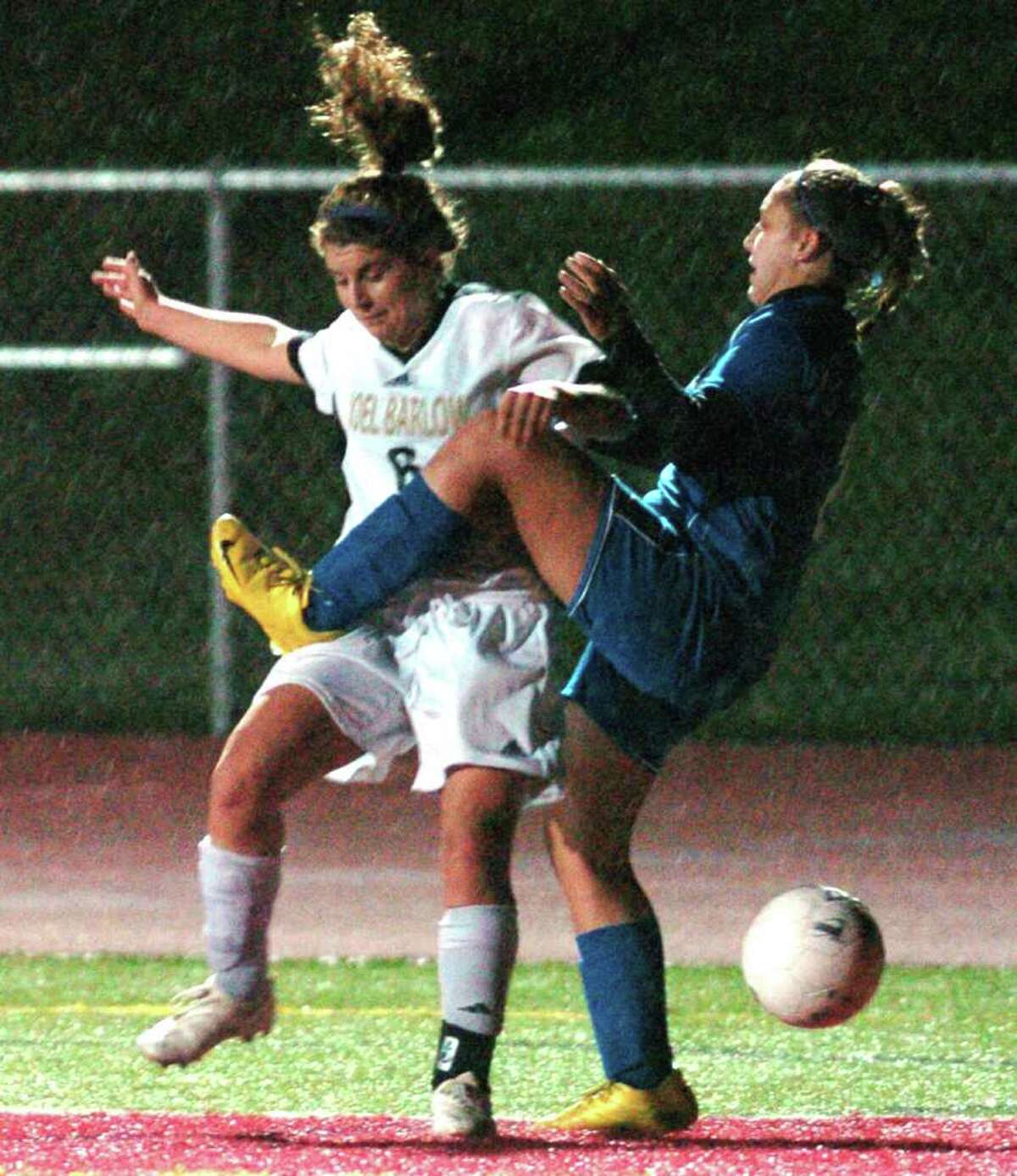 Raining champions: Barlow girls capture SWC soccer title