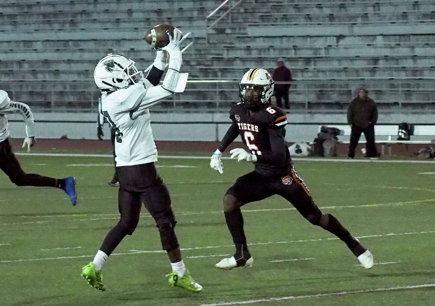 Bullard-Havens defeats Cheney Tech, stays in CIAC playoff race