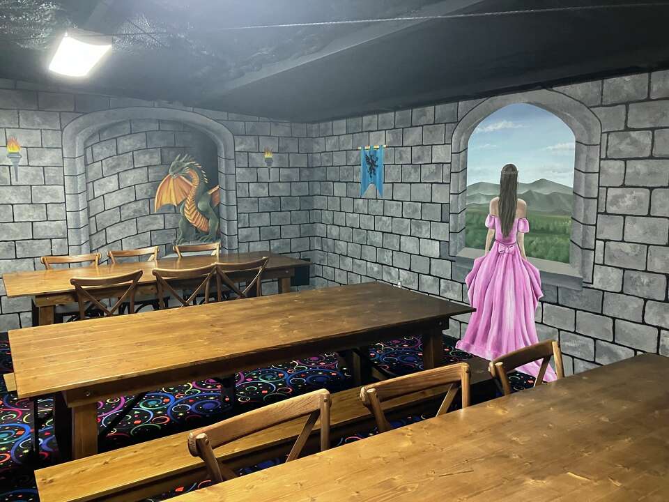 Boerne's Cooper's Kingdom finally opens magical mini golf space