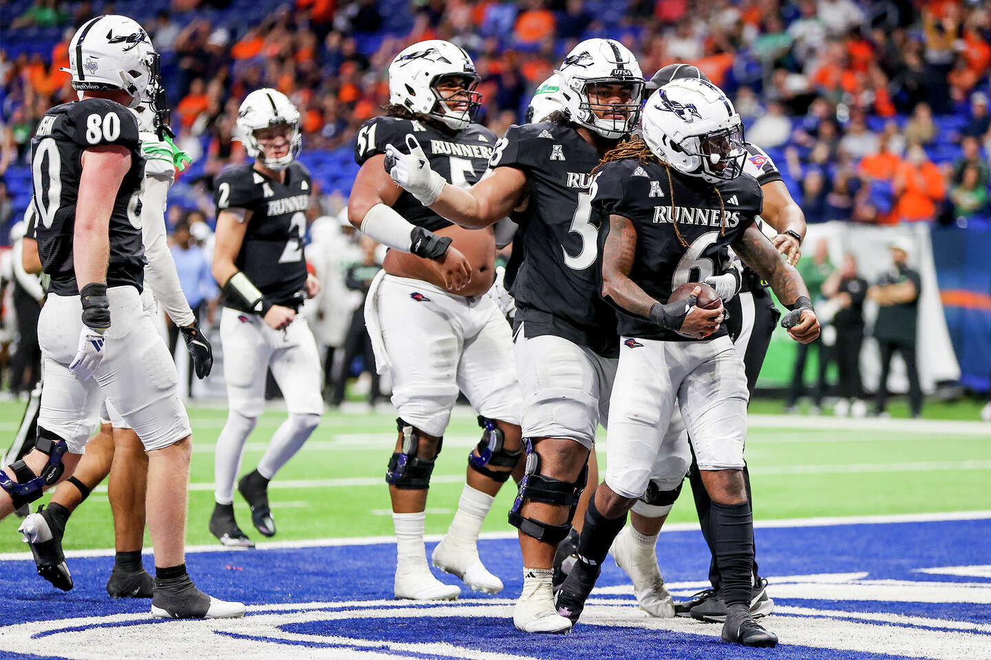 UTSA football to open practice with emphasis on player leadership