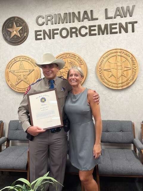 Paramedic honors Laredo heroes who saved her life in ambulance crash