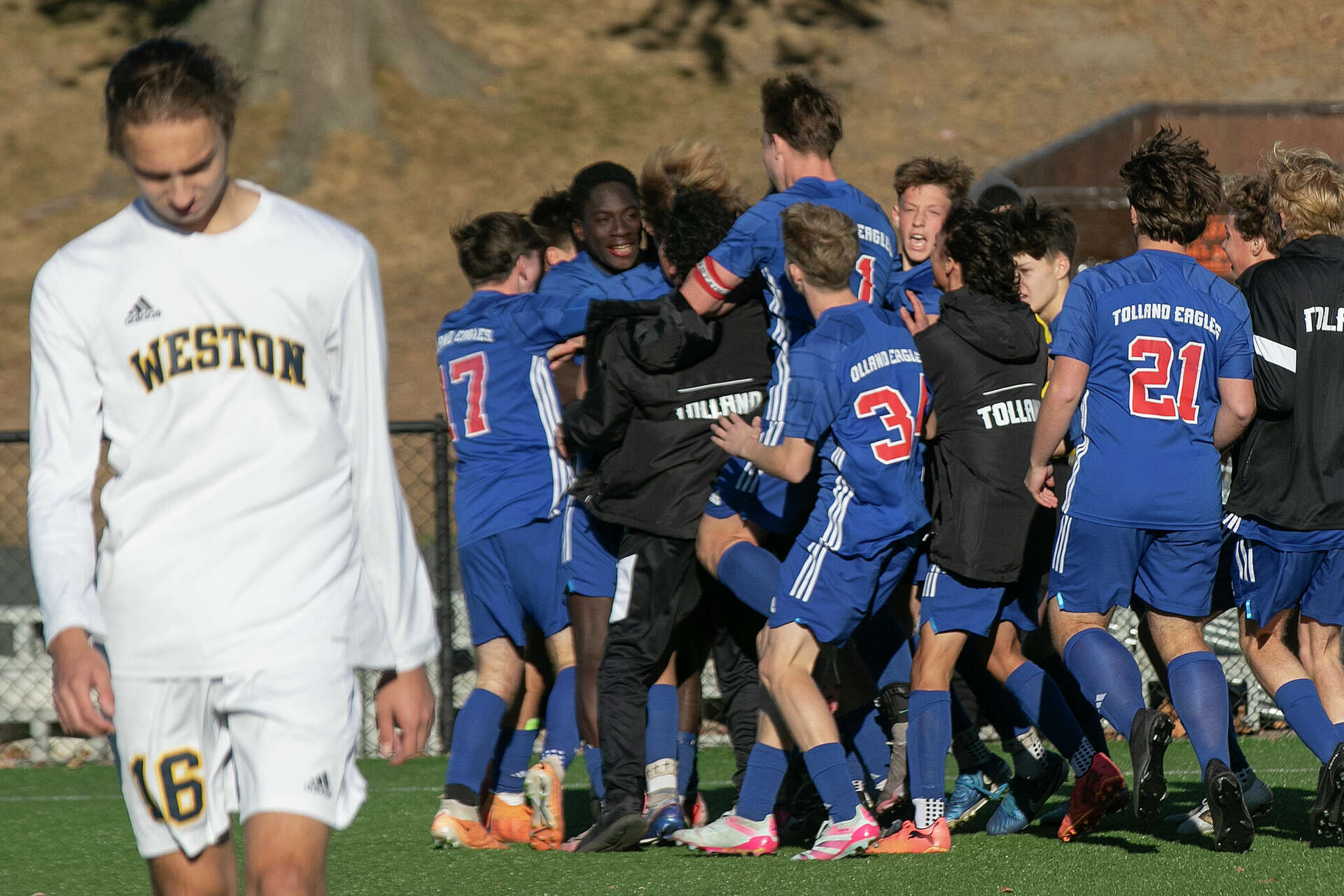 Tolland captures CIAC Class M boys soccer championship over Weston