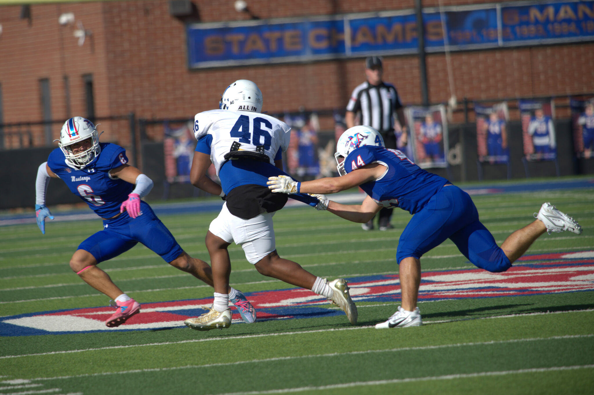 Cutter Smith leads Midland Christian defense vs. Austin Regents
