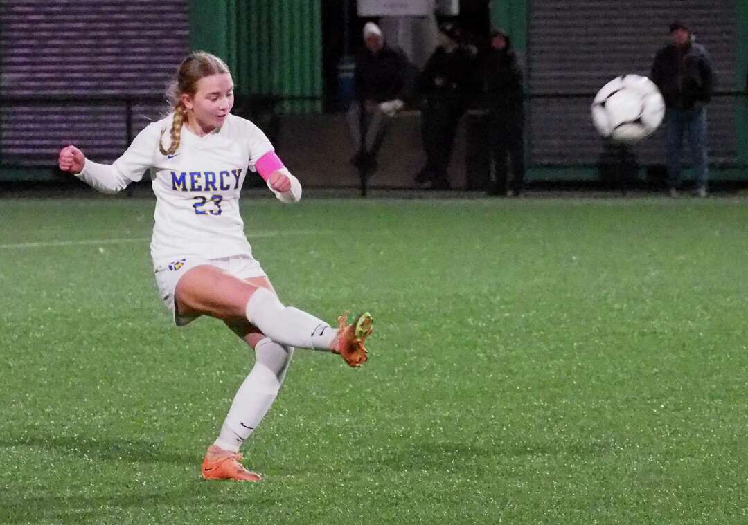 Mercy girls soccer scores last-second goal to win CIAC Class LL title