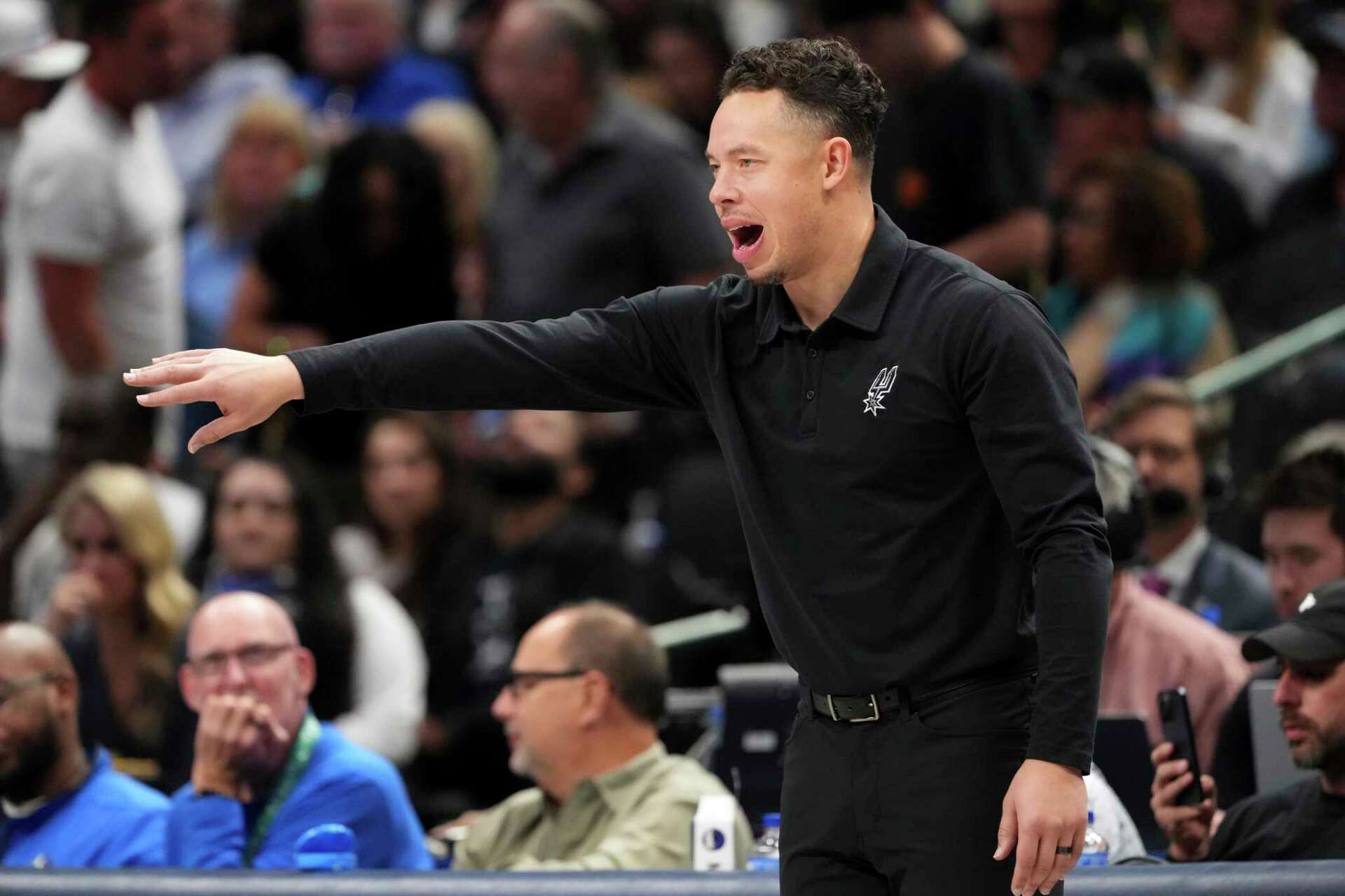 As Spurs' Mitch Johnson keeps moving on, surging team follows