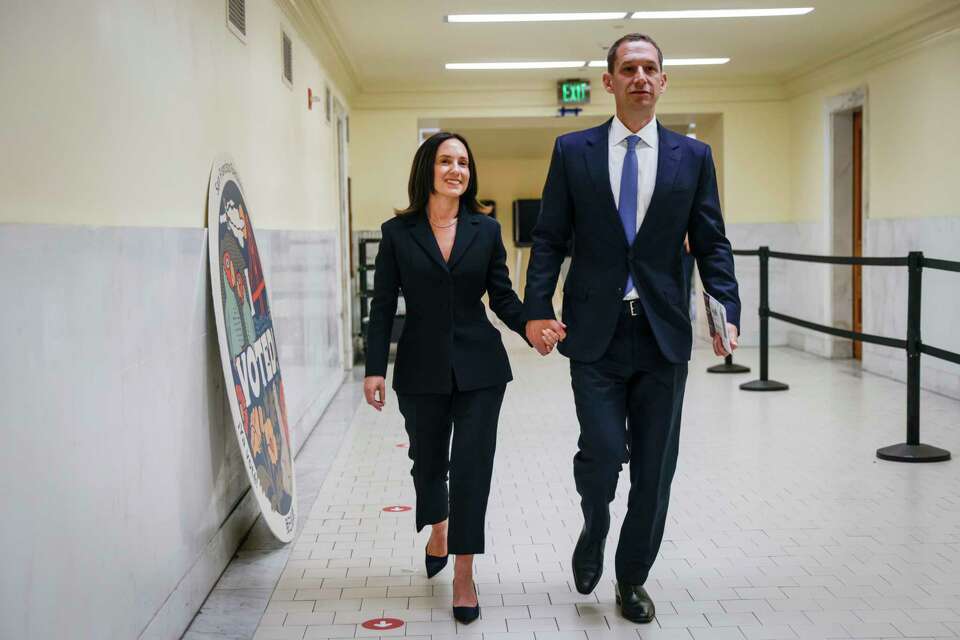 Who is Daniel Lurie’s wife? Becca Prowda is known as his secret weapon