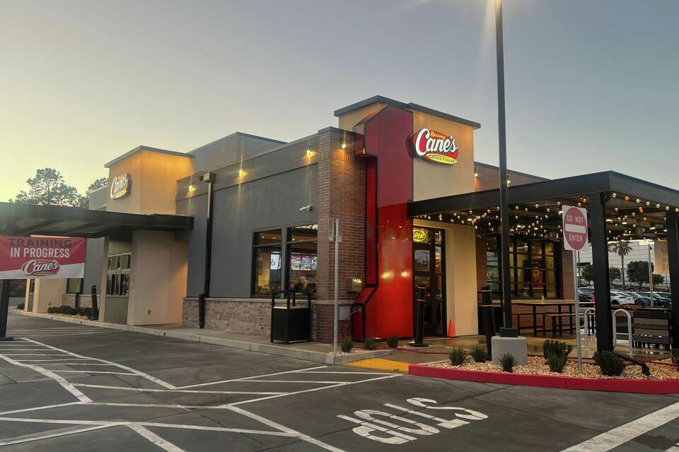 Chicken chain Raising Cane's is opening its closest location to SF yet