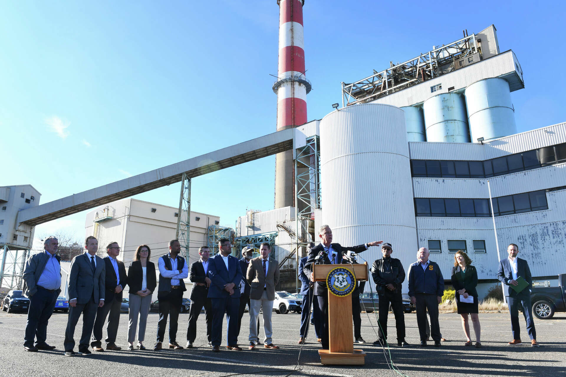 New owner, demolition plan announced for Bridgeport's coal-fired plant