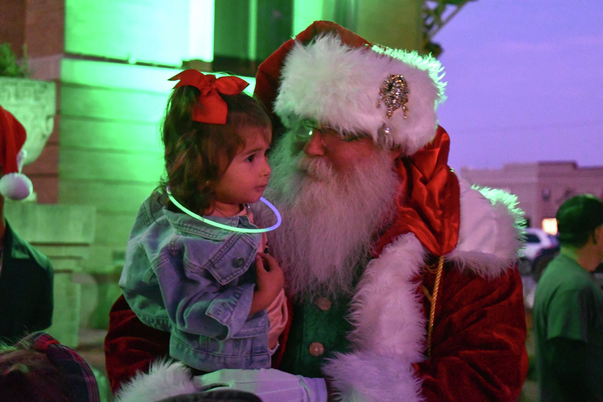 PHOTO GALLERY: Downtown Plainview lights up for community event