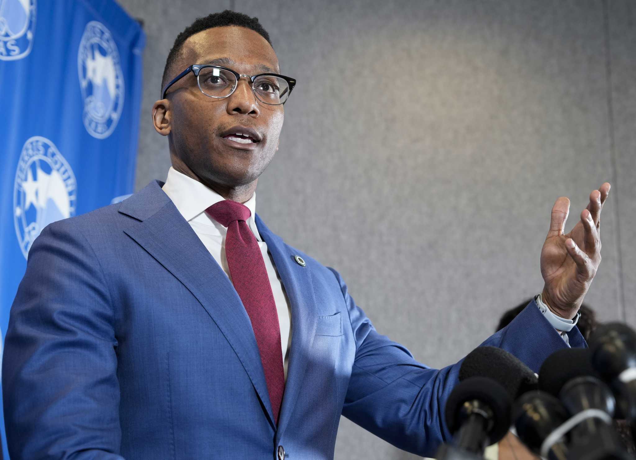 Menefee out as county attorney with election announcement