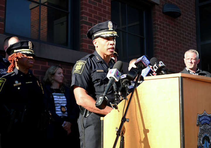 Police: Waterbury man sought in fatal Hartford shooting of woman, baby