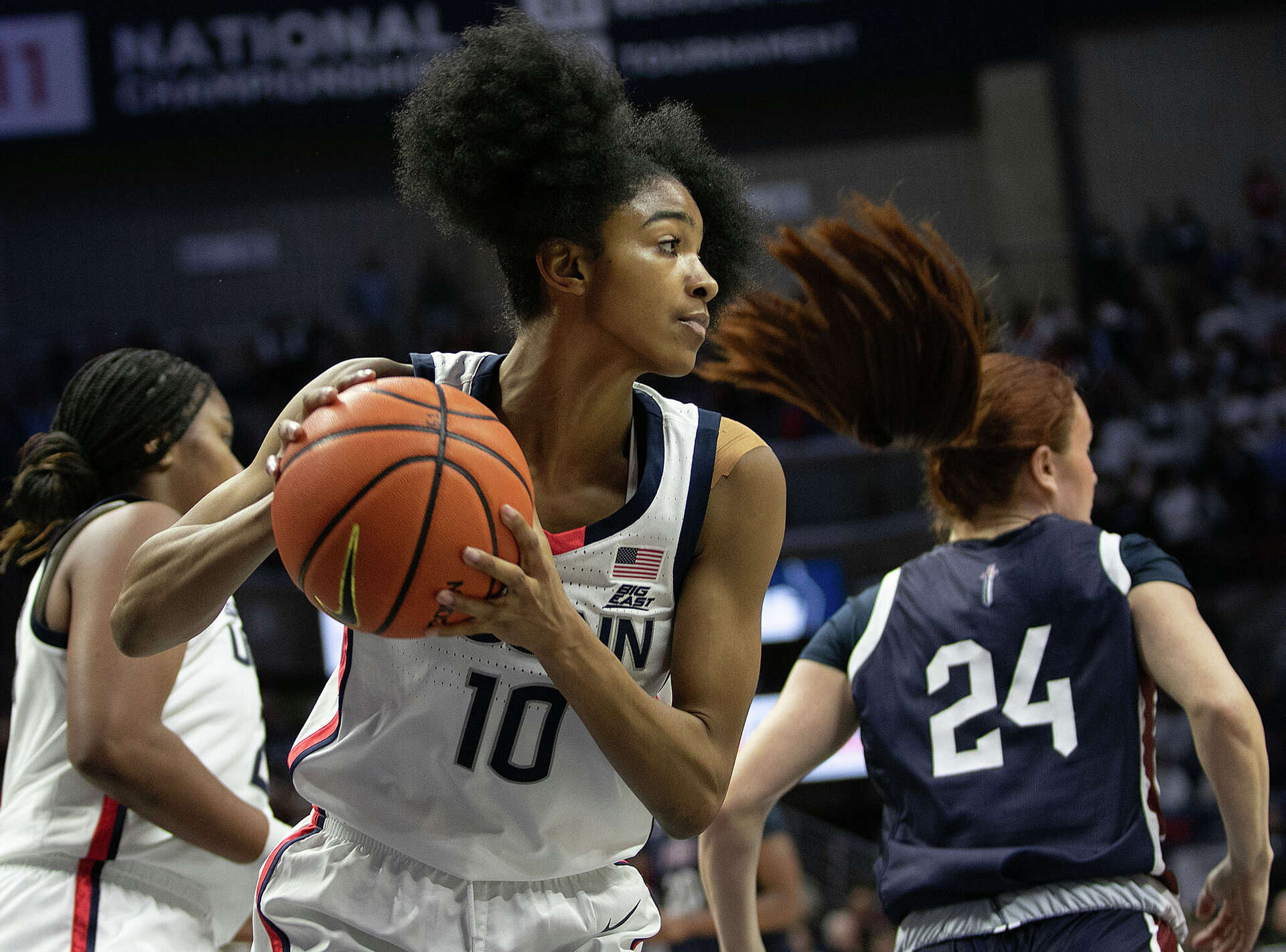 UConn guard Qadence Samuels enters transfer portal