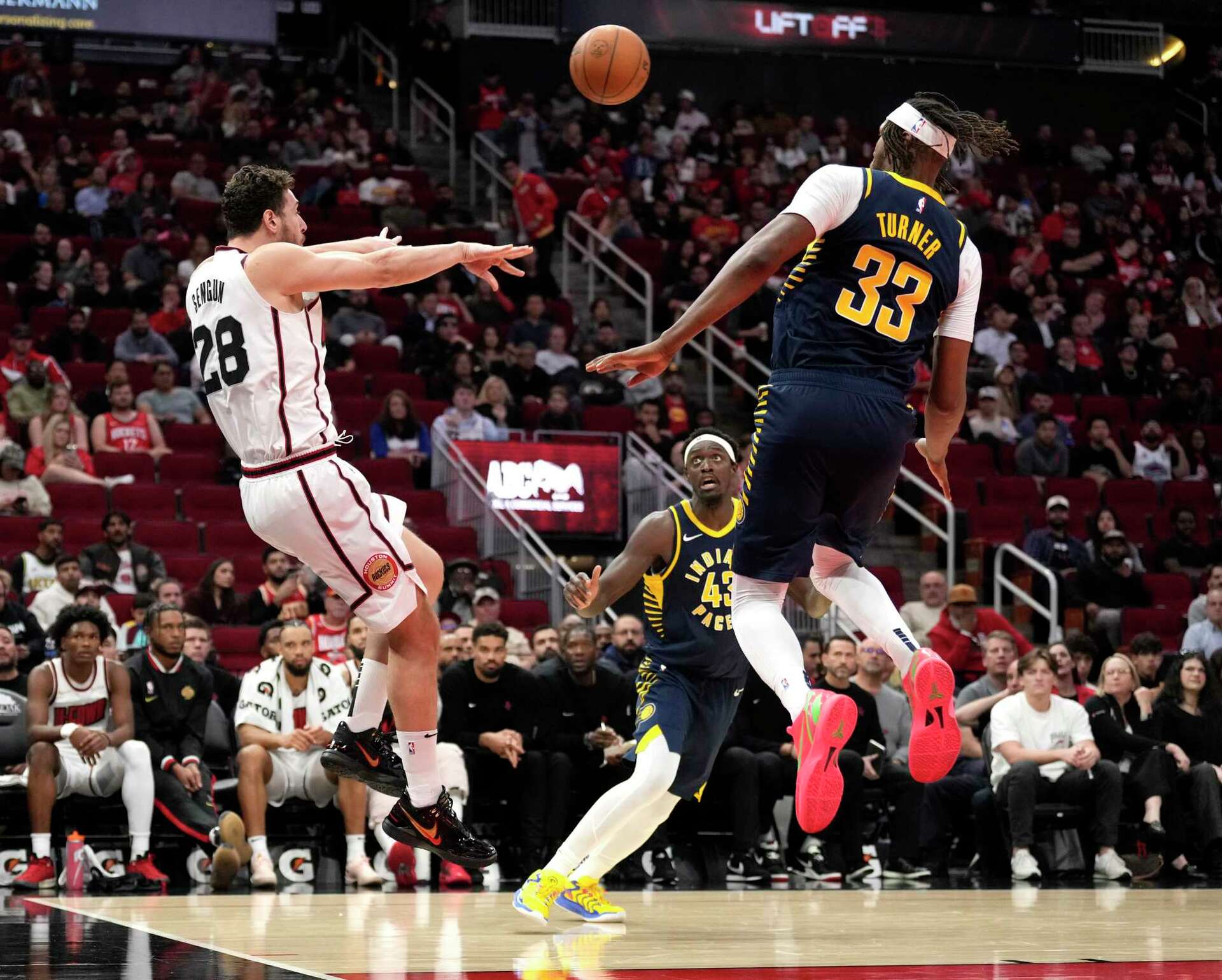 Houston Rockets get nudge from legends, cruise past Indiana Pacers