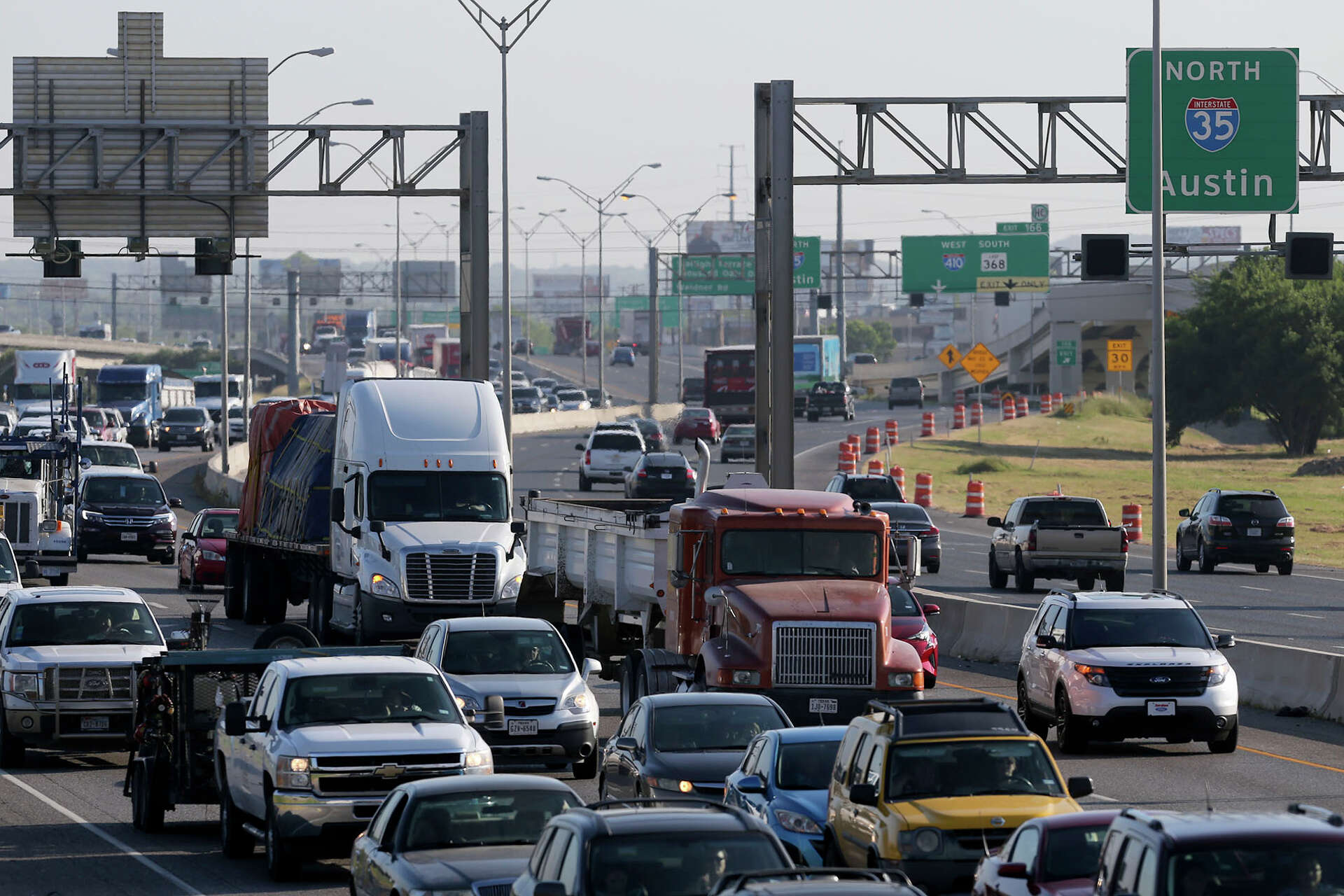 Texas traffic steals years from our lives; Study lists congested roads