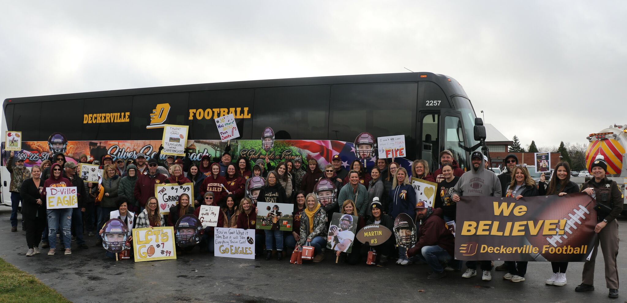 Deckerville football receives community send-off to Marquette
