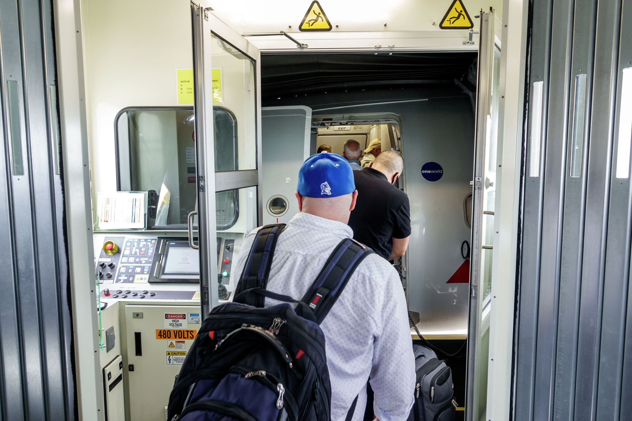American Airlines expands 'gate lice' tool to more than 100 airports