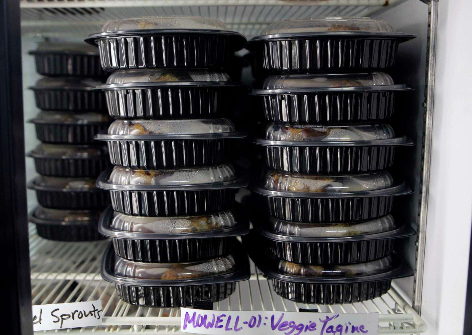 Can SF Bay Area actually get rid of toxic black plastic takeout boxes?