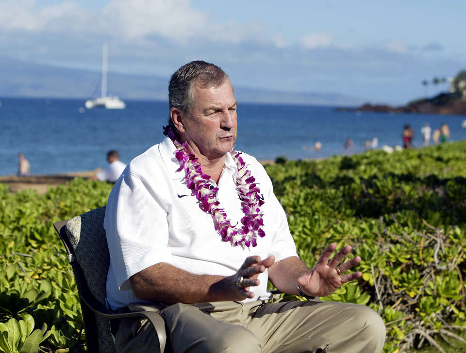 Mike Anthony: What to expect from Jim Calhoun's upcoming book