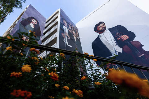 The story behind a 100-foot-tall California freeway mural