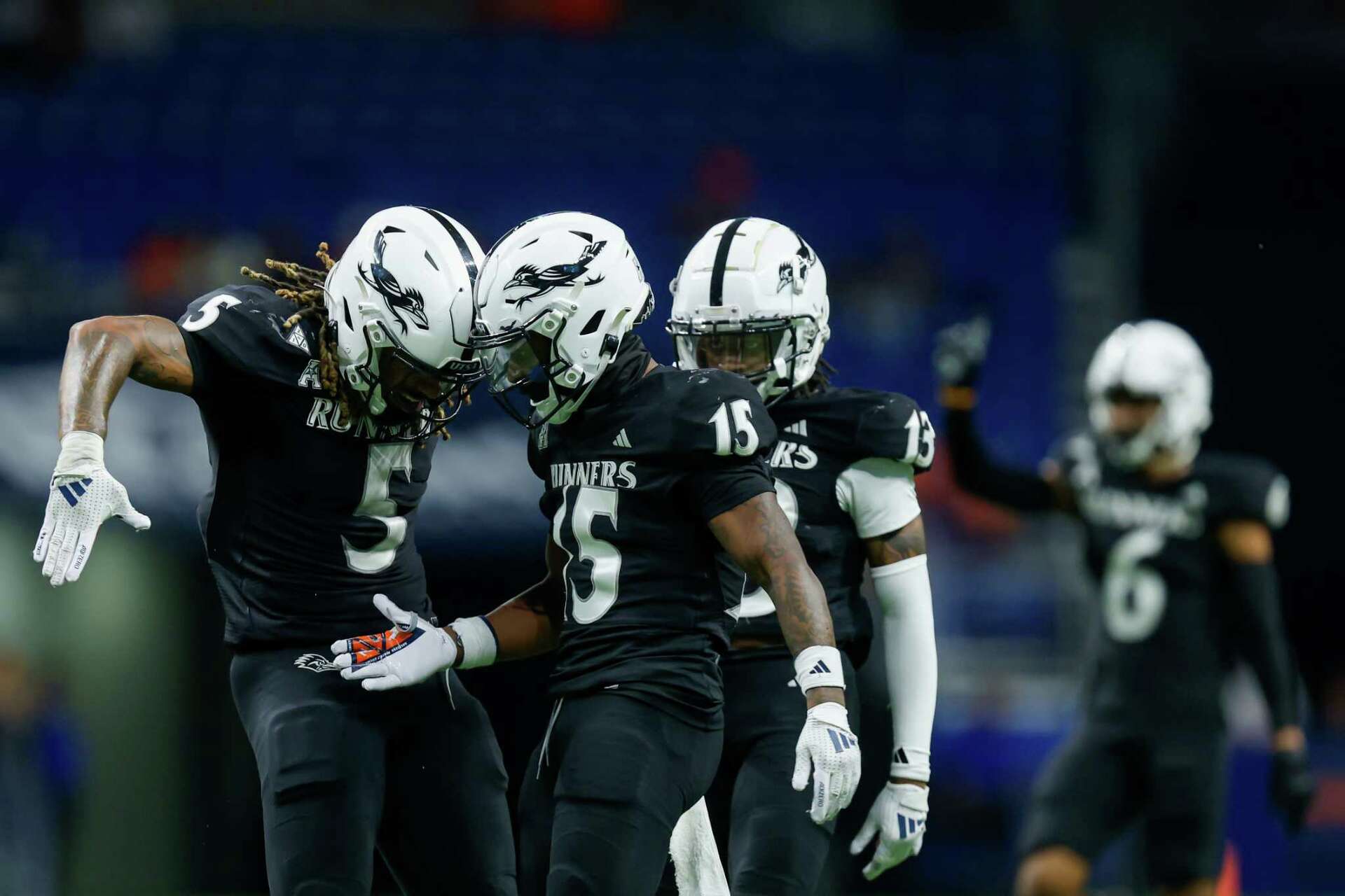 UTSA defense bracing for Army's high-powered option attack