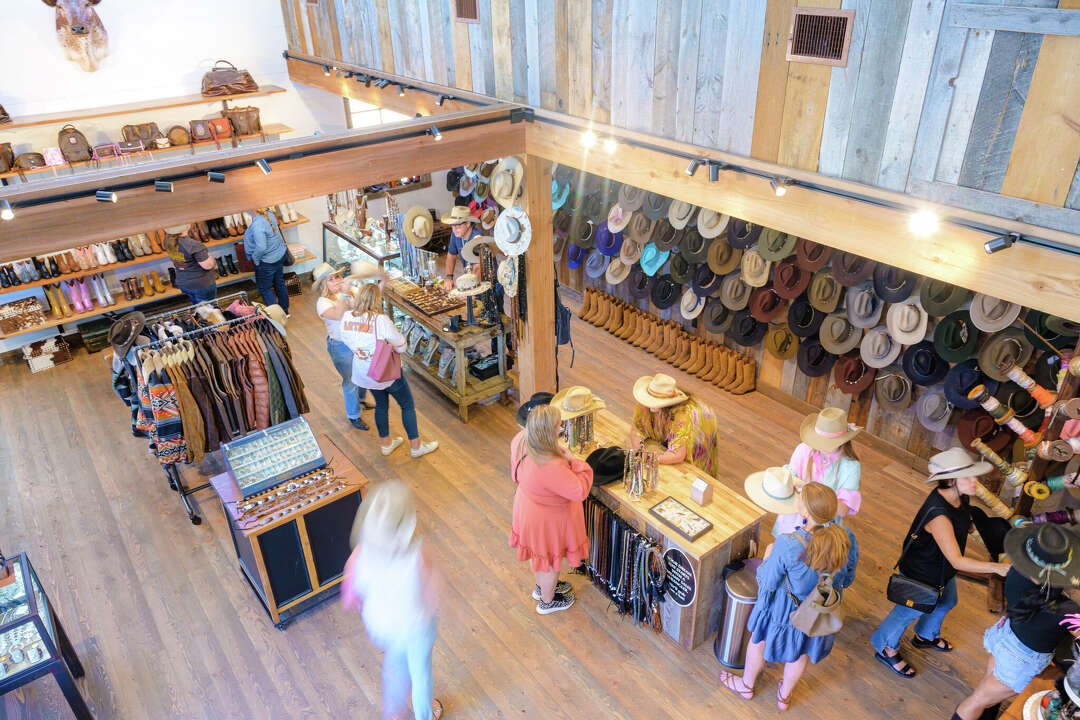 Visit these 14 spots when visiting this Texas shopping mecca