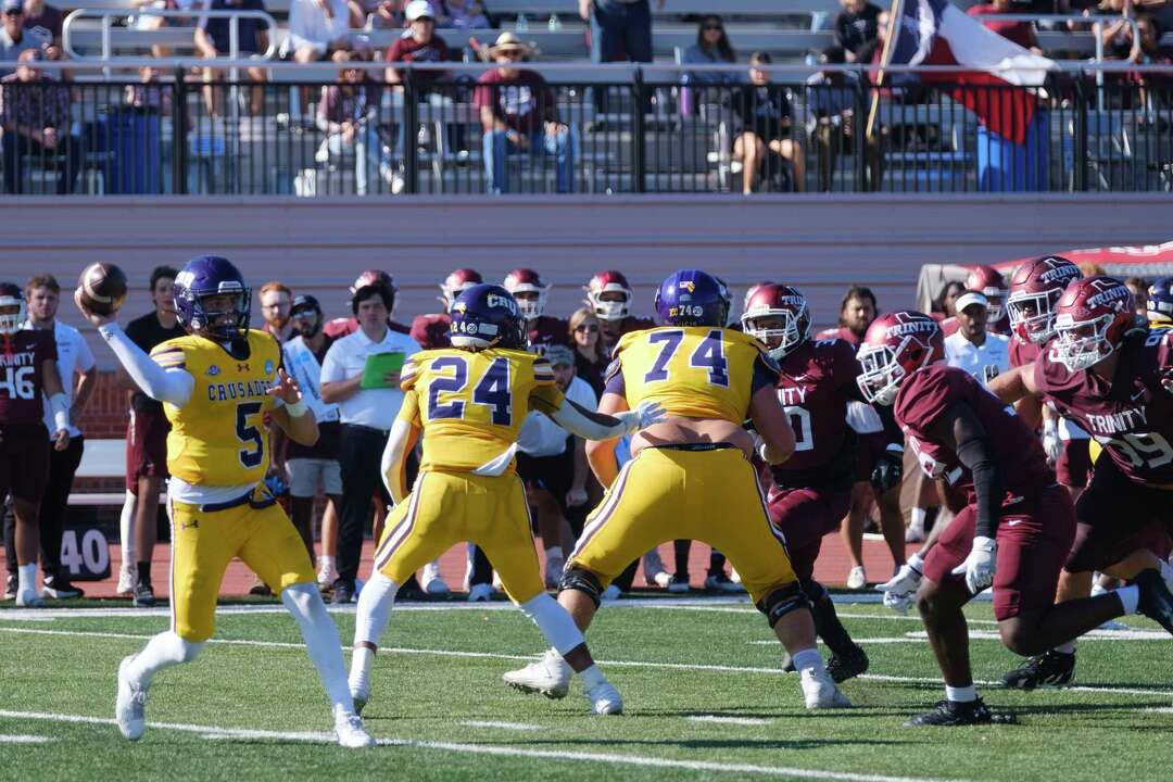 Trinity falls to Mary Hardin-Baylor in Division III playoffs