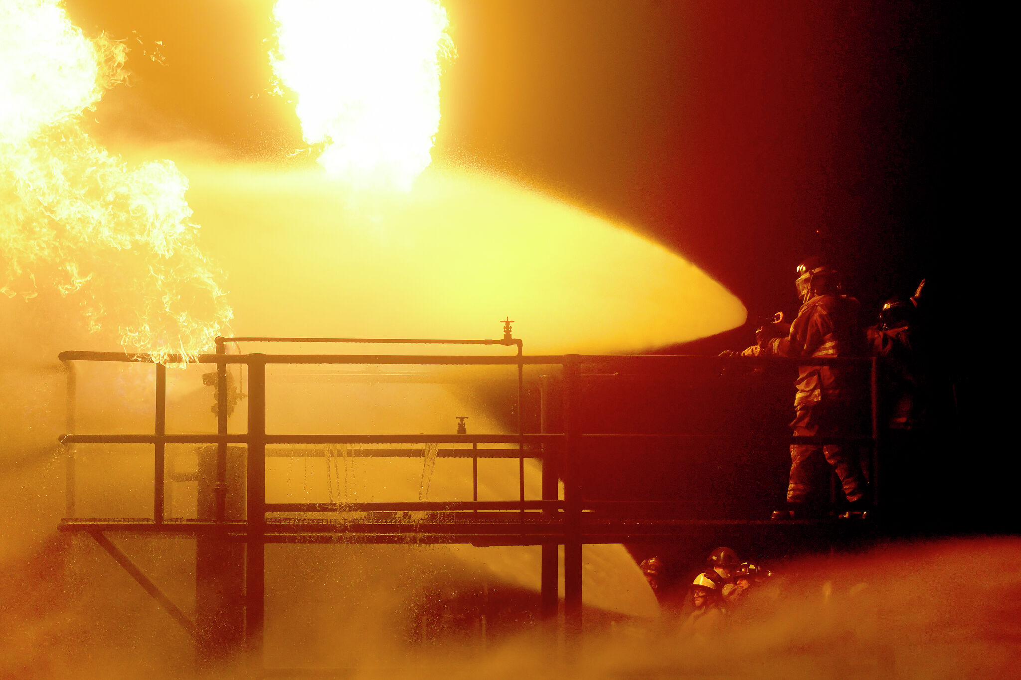 Lamar Fire Academy cadets demonstrate firefighting skills